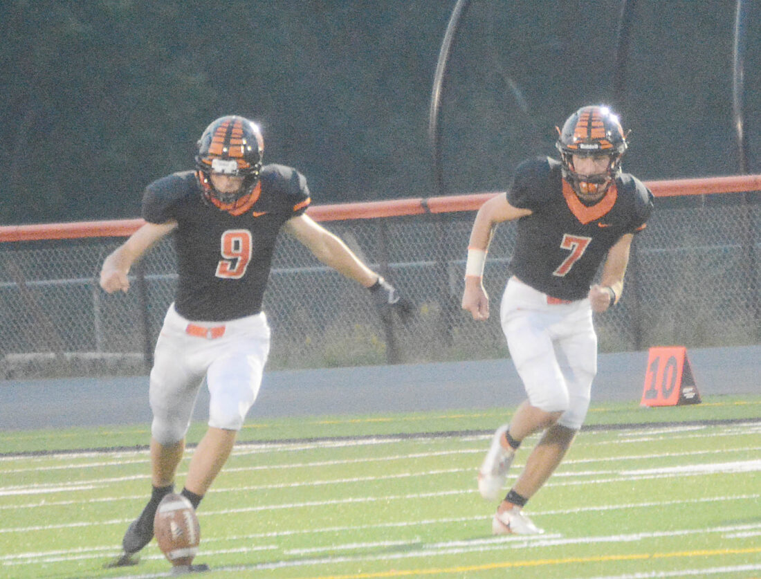 Elkins High’s Sigley keeping opponents’ return game in check | News ...